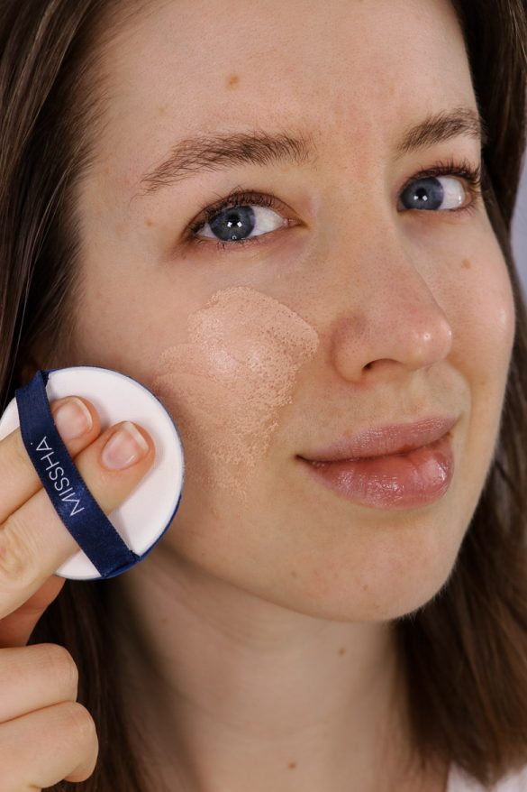 MISSHA Magic Cushion Foundation - Tragebilder & Swatches - Carina ...