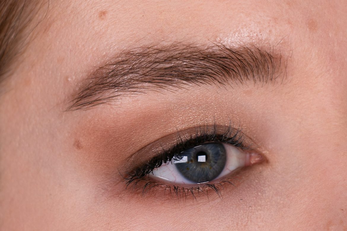 Augenformen schminken - 8 Make-up Techniken für alle Augen - Carina ...