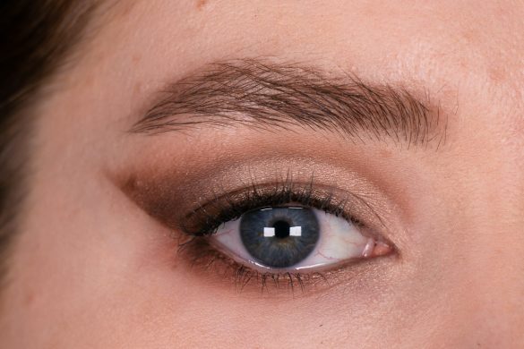 Augenformen schminken - 8 Make-up Techniken für alle Augen - Carina ...